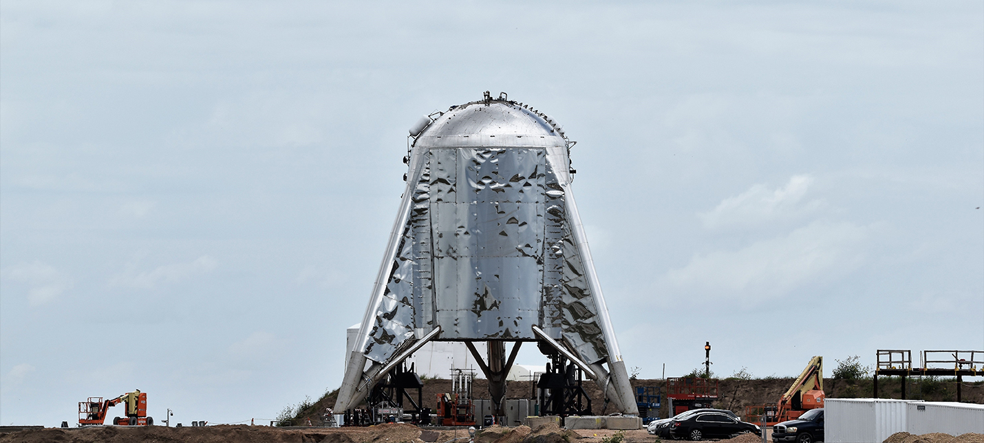 Испытательный корабль SpaceX Starhopper успешно совершил первый "прыжок ...