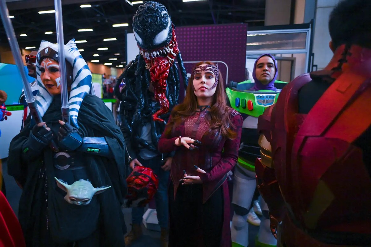 Лучший косплей с Comic-Con: KFC, розовые штурмовики, Destiny и многое другое - Shazoo